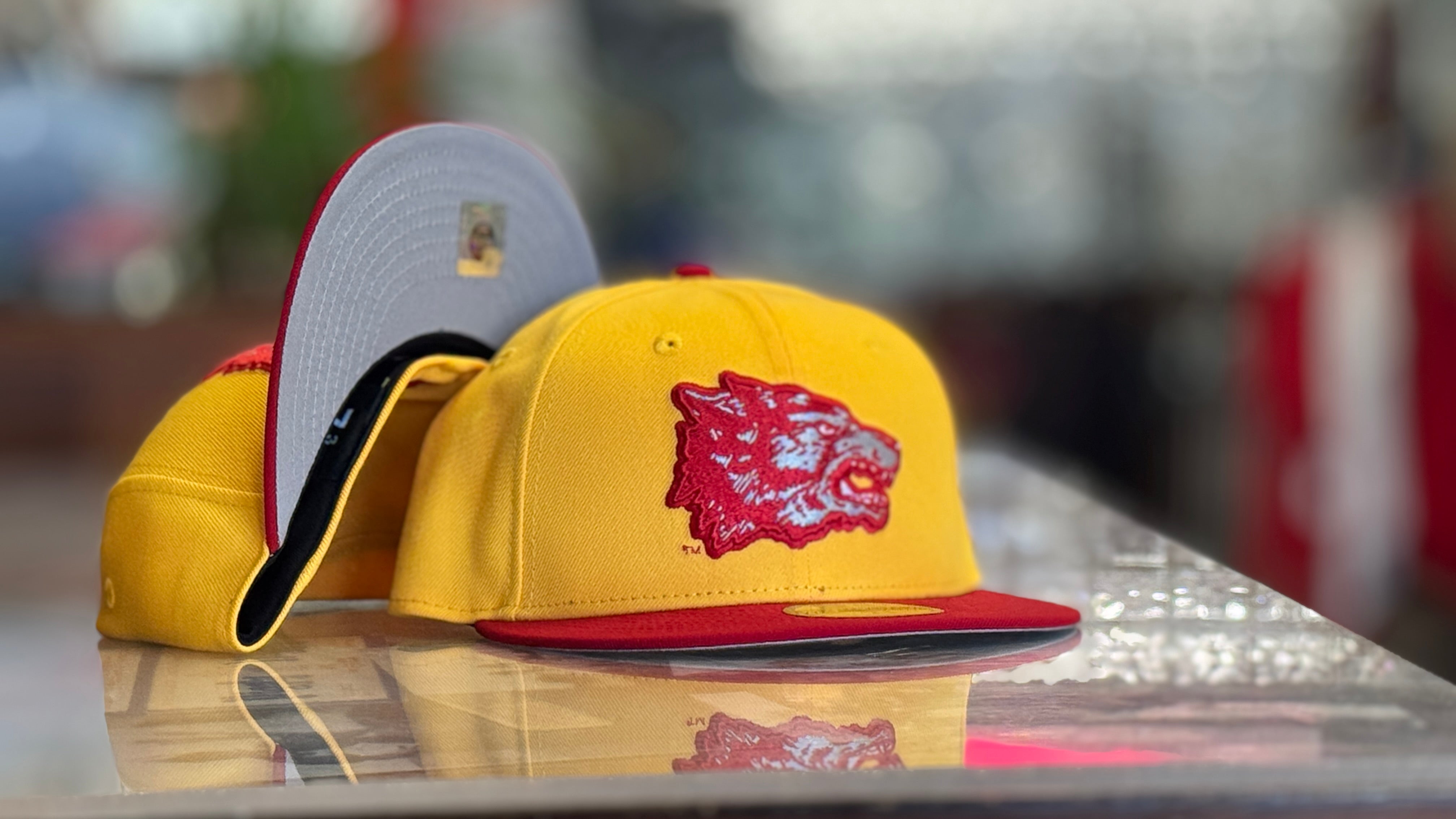UNM Lobos New Era 5950 Gold Red Bill 70s Lobo logo – ABQ Dukes